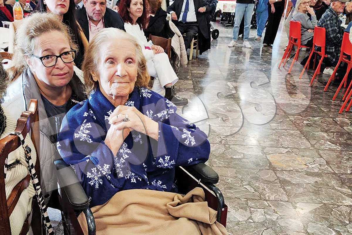 Μέλπω Ζαρόκωστα: Η «κυρία Μαυρογιαλούρου» στο γηροκομείο Αθηνών ...